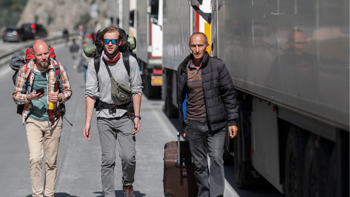 Georgien: Grenze zu Georgien: Russen fliehen vor ihrem eigenen Krieg